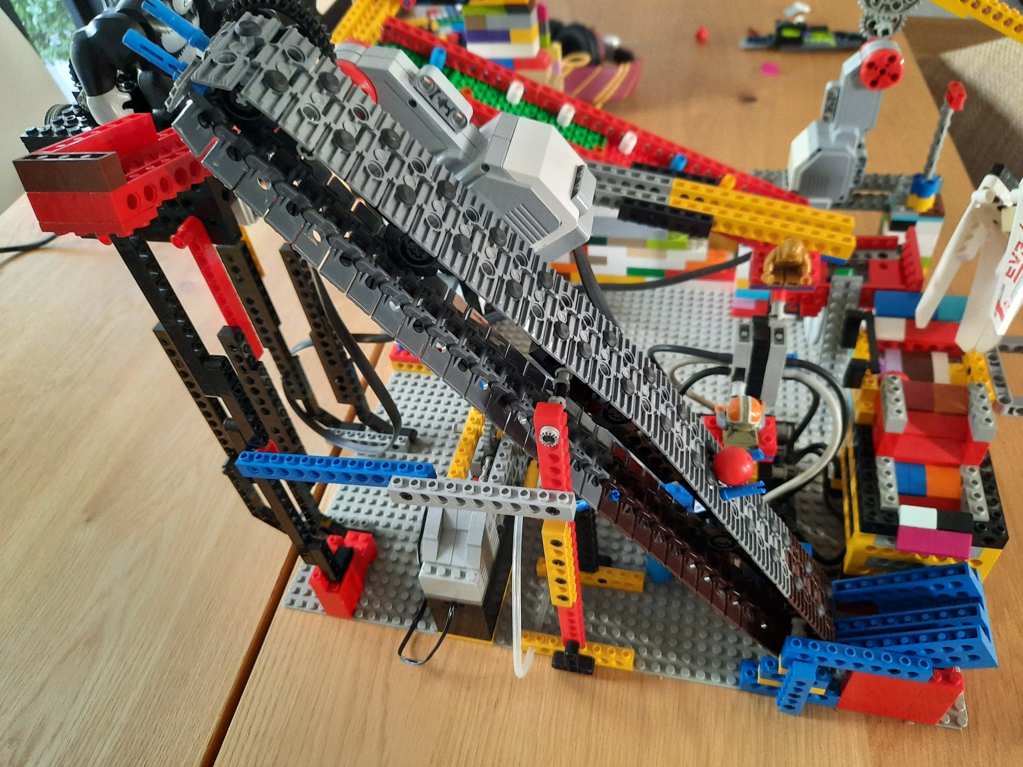 Lego Marble Run – Geek stuff