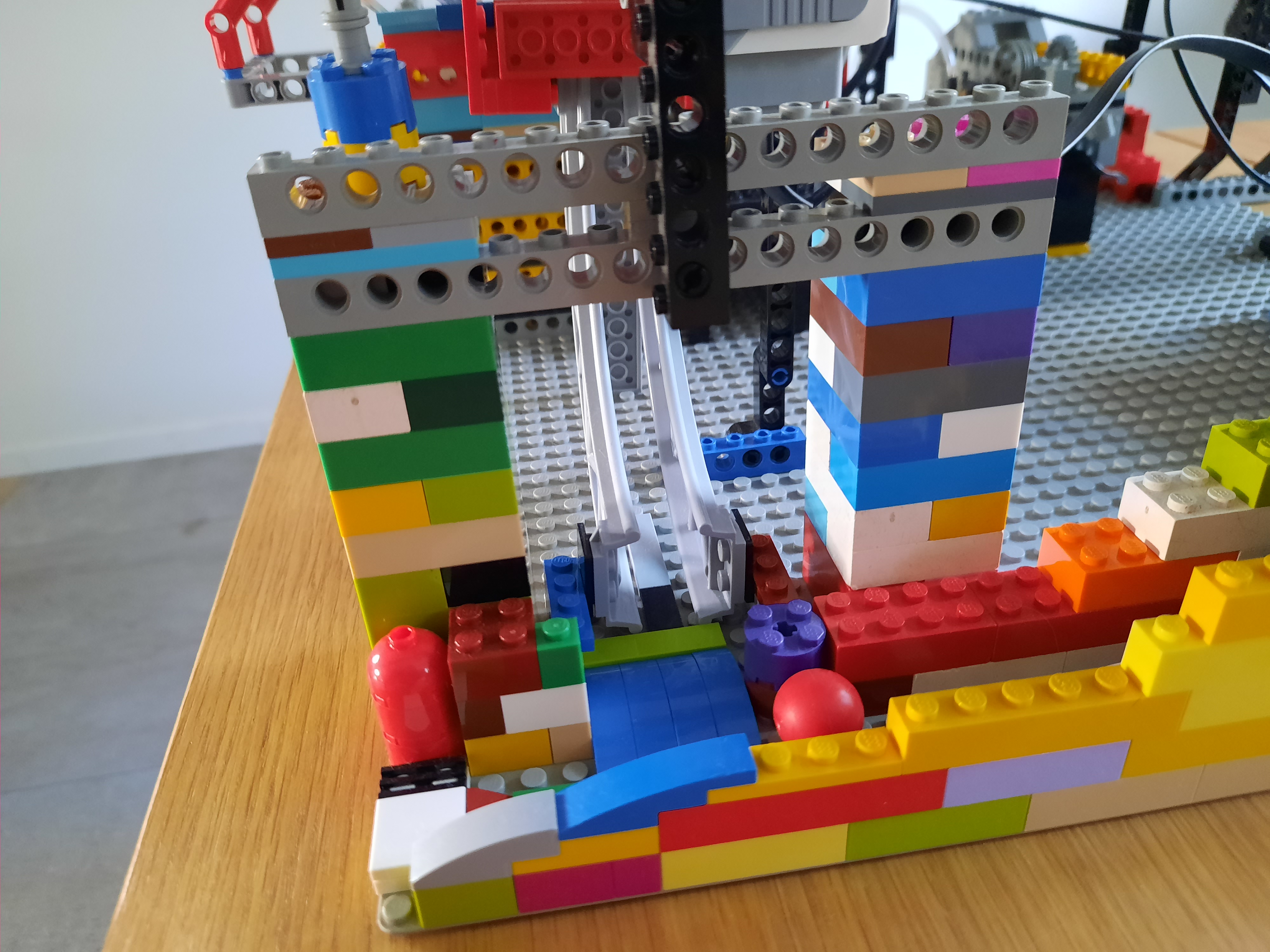 Lego Marble Run – Geek stuff