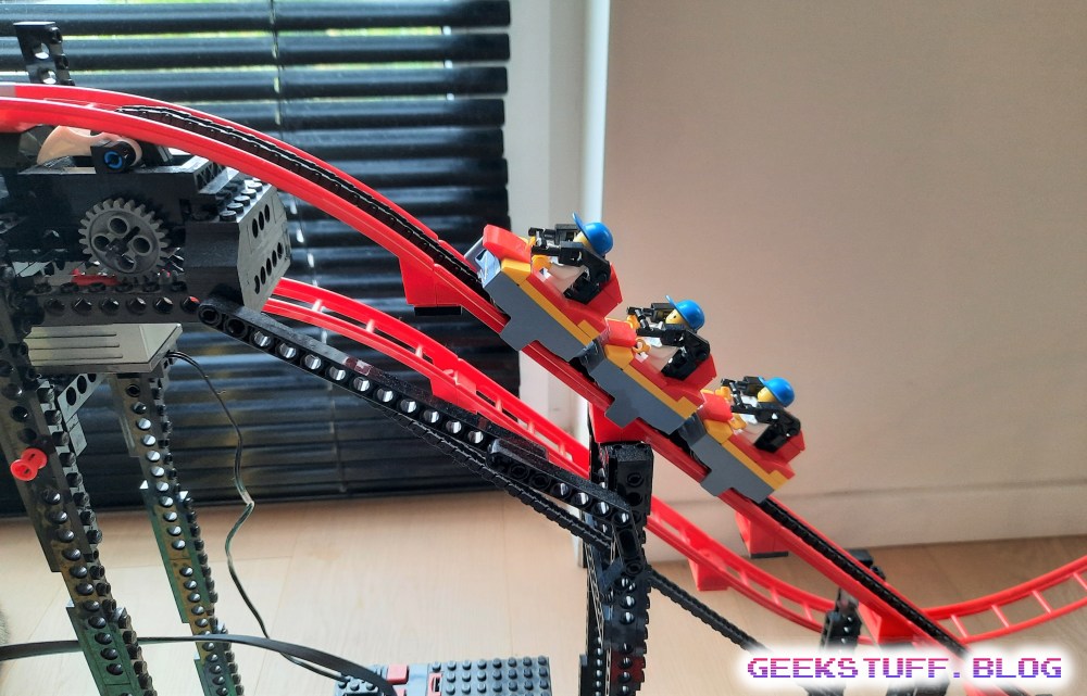 Lego Roller coaster – Geek stuff